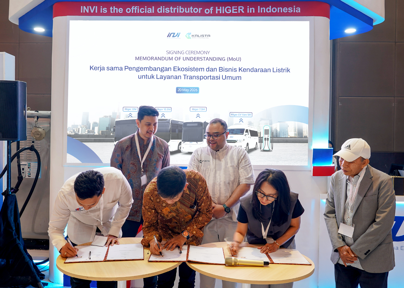 KALISTA dan INVI Percepat Target 10.000 Bus Listrik Transjakarta ...